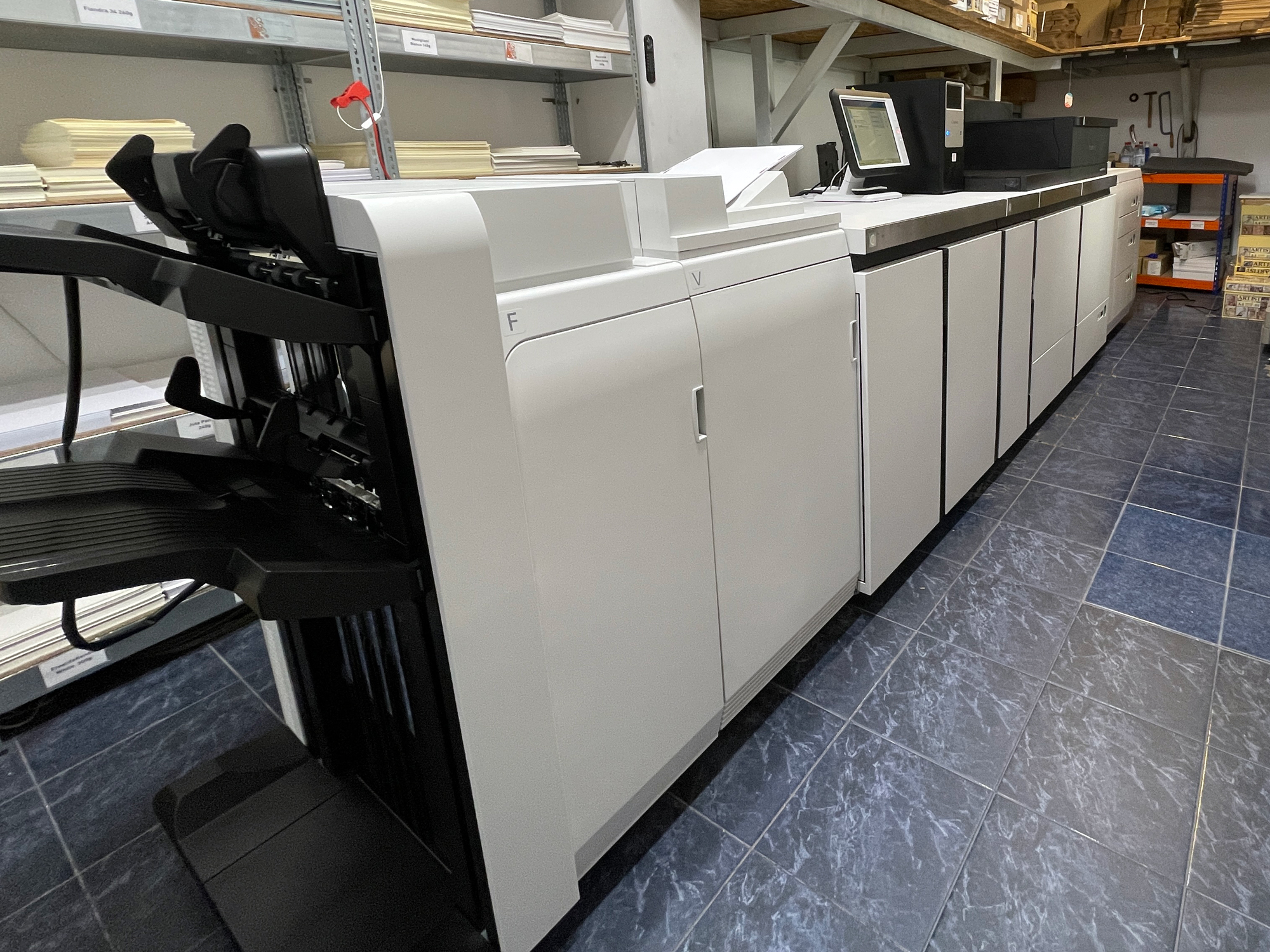 Canon ImagePress v1350: Revoluționăm tipografia prin inovație și ...