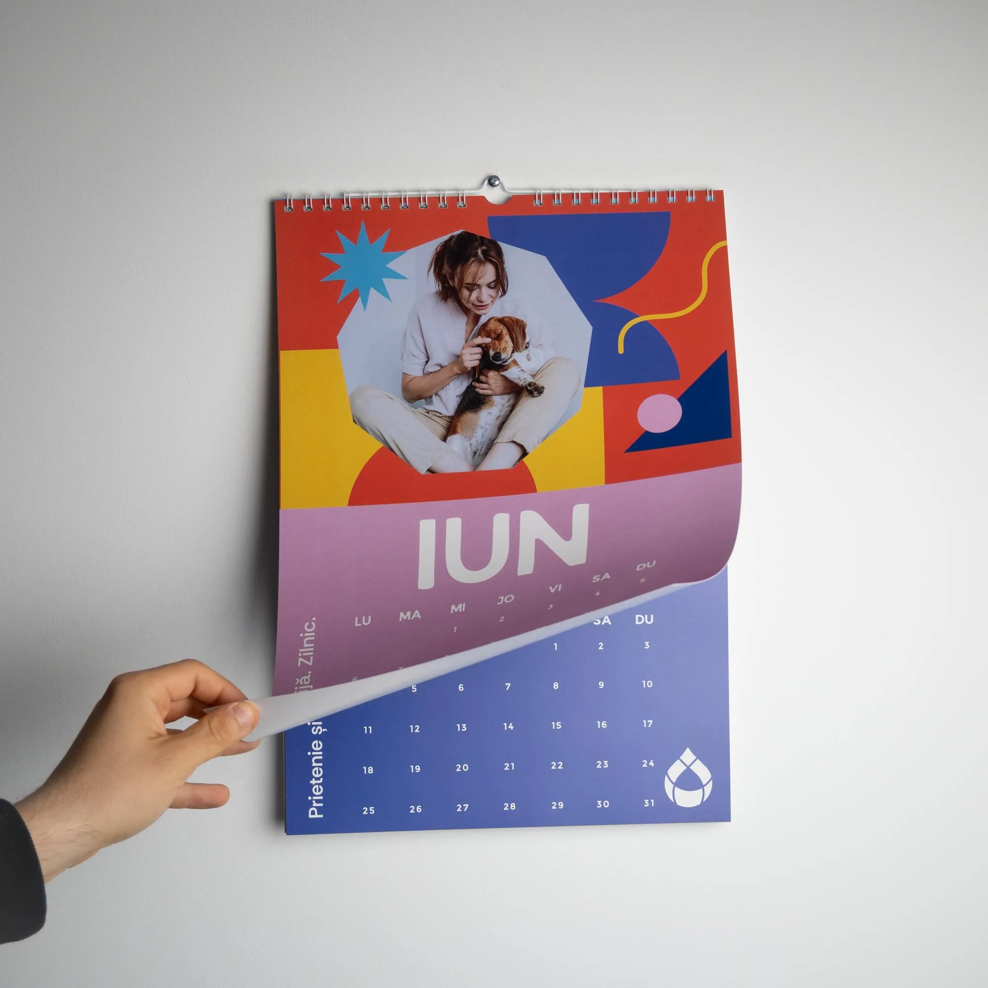 Calendare personalizate de perete - Agrafa Print