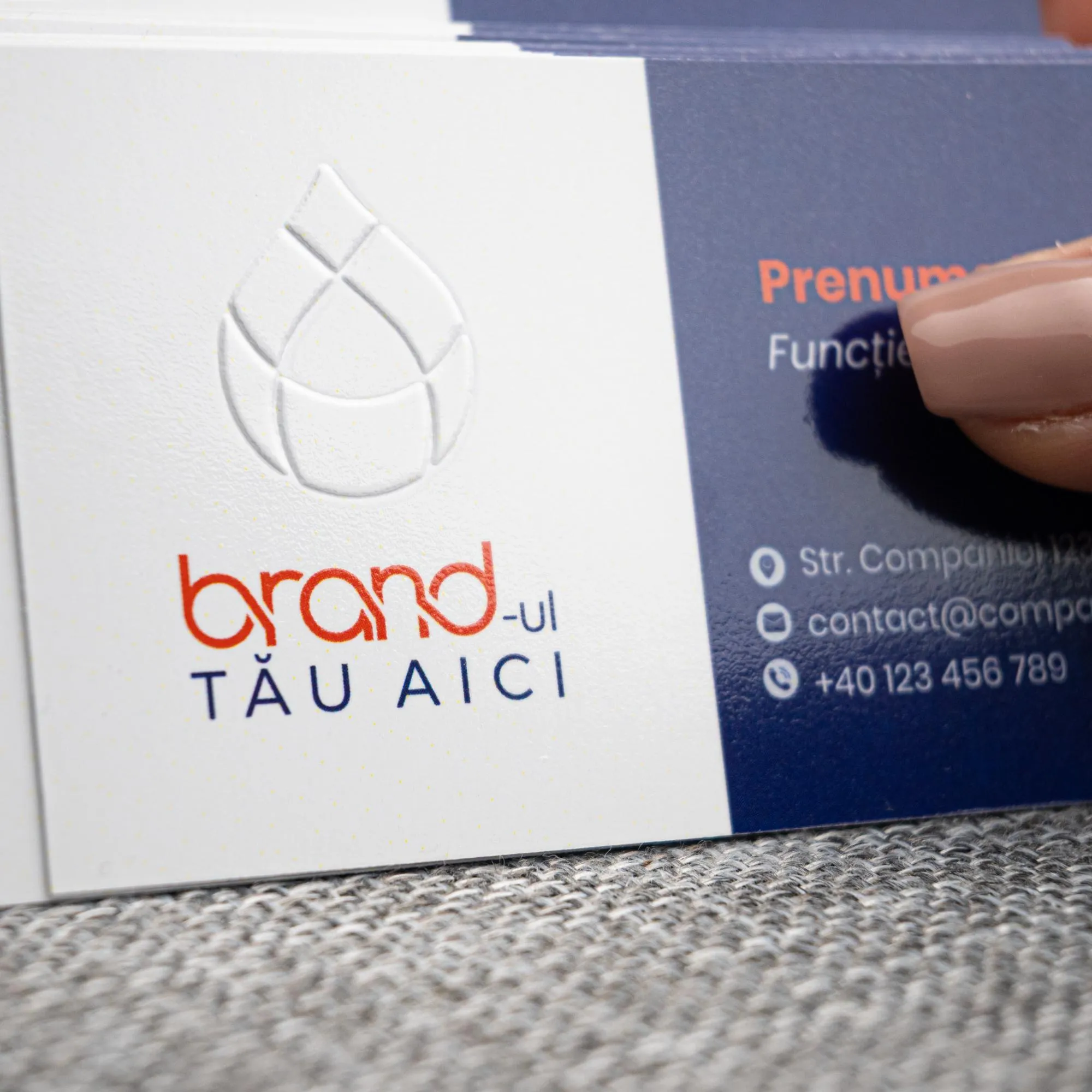Carti de vizita cu timbru personalizate - Agrafa Print