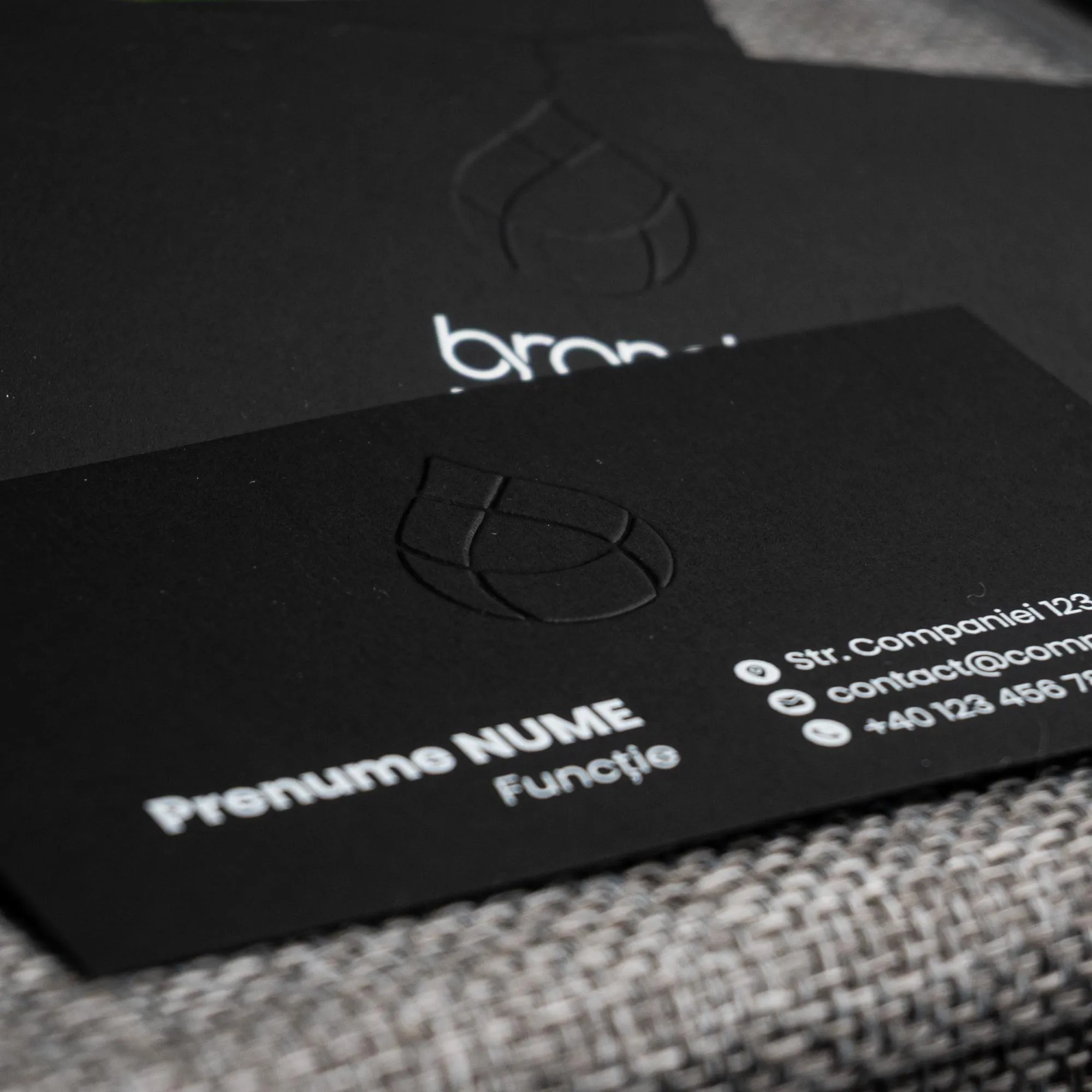 Carti de vizita cu timbru personalizate - Agrafa Print